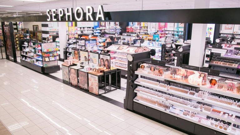 Sephora - How it Became The BIGGEST Beauty Store